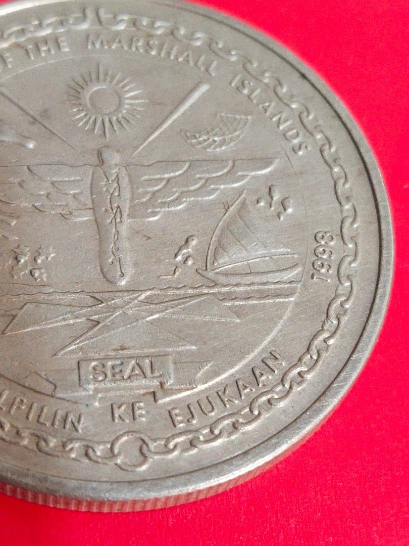 USS OLYMPIA $5.00 coin/1.5 inches in diameter/yr.1998/Nice ...