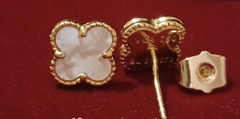 VCA Four leaf clover 10mm stud earring on Carousell