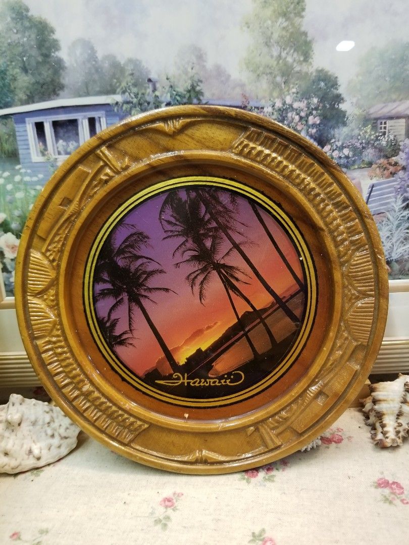 Vintage Hawaii Wall plaque, Furniture & Home Living, Home Decor, Wall ...