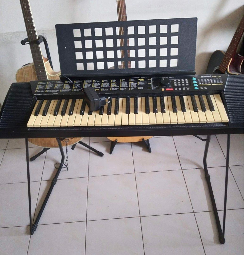 YAMAHA PSR-110 with stand, Hobbies & Toys, Music & Media, Musical ...