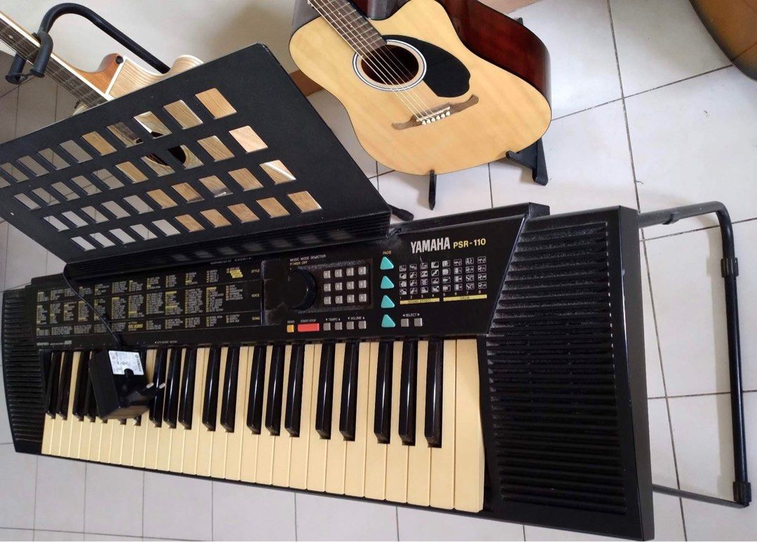YAMAHA PSR-110 with stand, Hobbies & Toys, Music & Media, Musical ...
