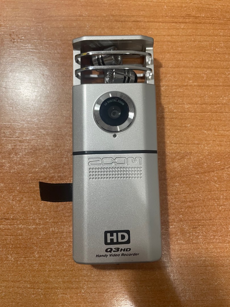 Zoom Q3HD Video Recorder, Photography, Video Cameras on Carousell