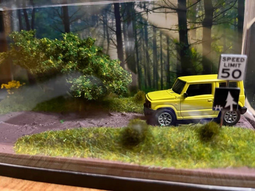 1/64 Forest Mud Trail Display Diorama with Acrylic Cover for Diecasts ...