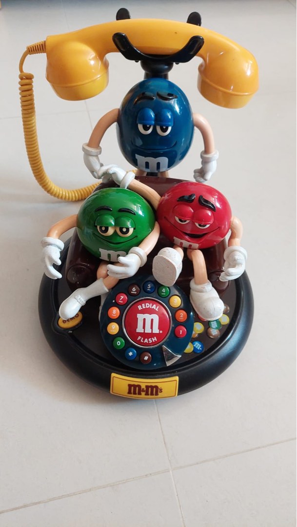 絕版 M&M 電話 （代友售）, 興趣及遊戲, 收藏品及紀念品, 古董收藏 - Carousell