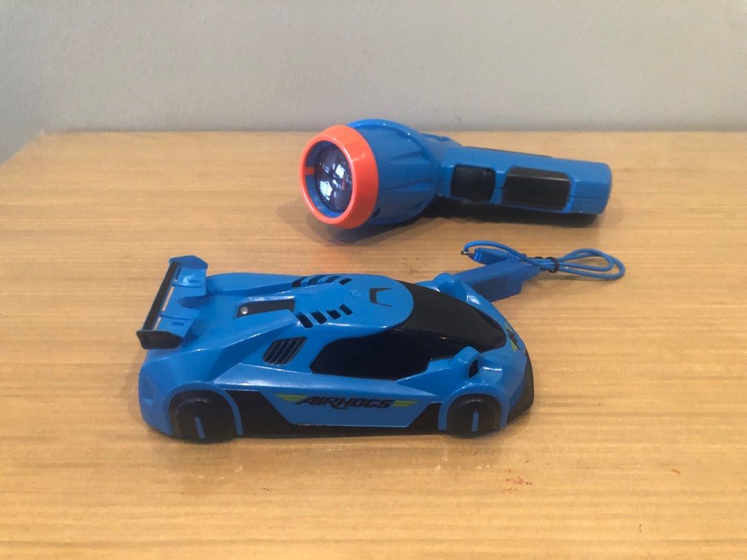 Air Hogs, Zero Gravity Laser, Laser-Guided Real Wall Climbing Race Car ...