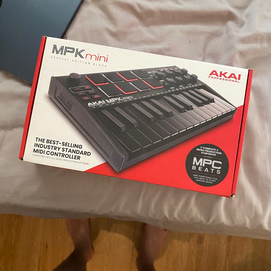 Akai Mpk Mini Mk3 Compact Keyboard Controller Limited Edition Black