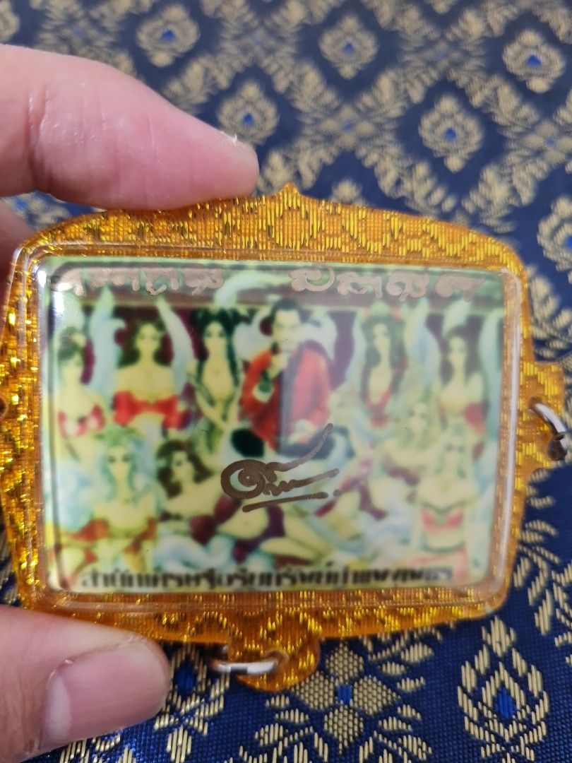 Archan Ocha 9 tail fox amulets ., Hobbies & Toys, Memorabilia ...