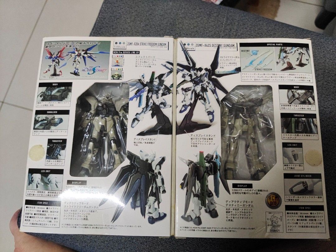 Bandai HCM pro strike freedom Vs destiny gundam, Hobbies & Toys, Toys ...