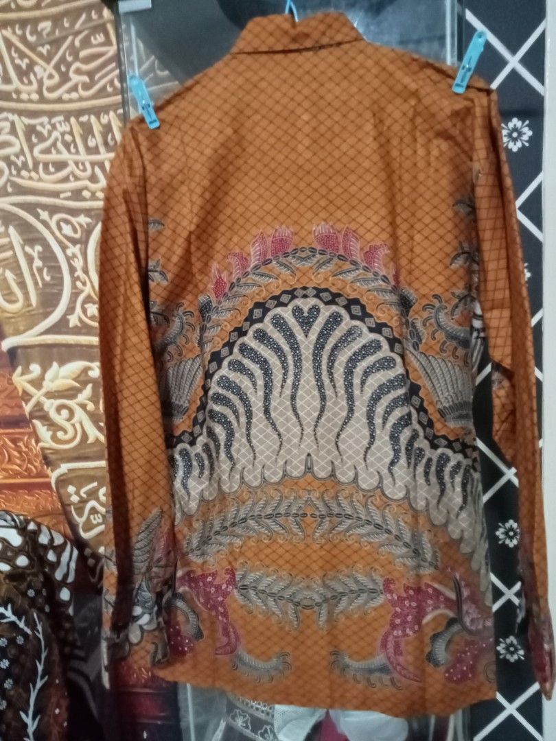 Baju Batik Indonesia tangan panjang, Men's Fashion, Activewear on Carousell