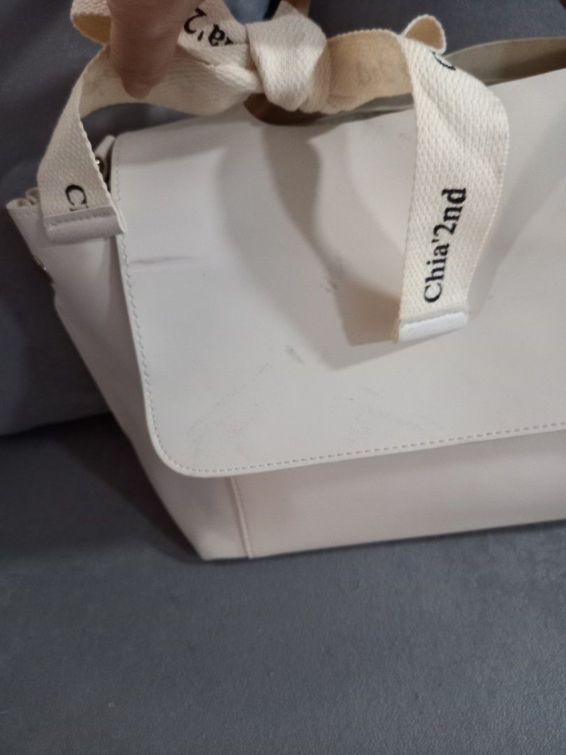 CHIA'2ND TOTE BAG, Women's Fashion, Bags & Wallets, Tote Bags on Carousell