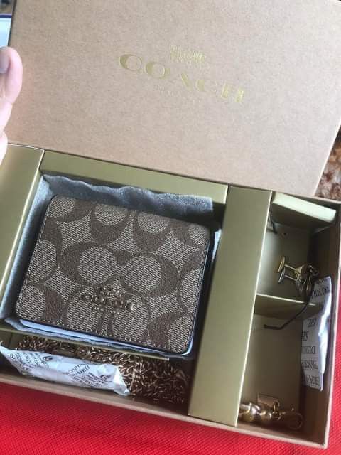 Coach brand new, Luxury, Bags & Wallets on Carousell