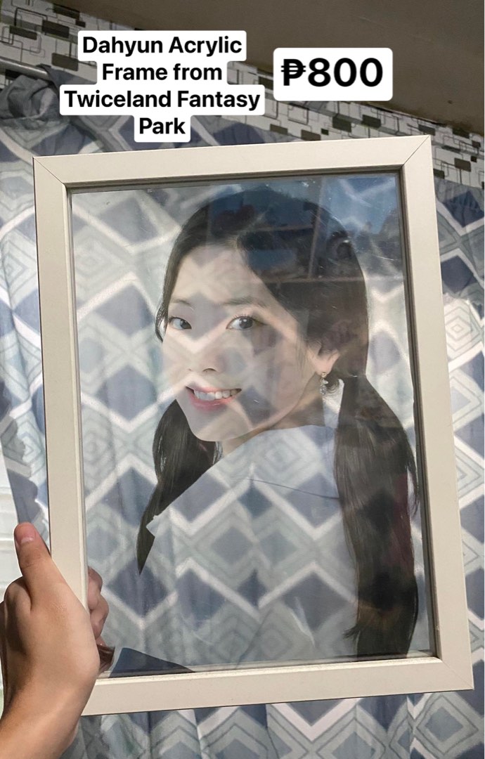Dahyun Acrylic Frame fron Twiceland Merchandise, Hobbies & Toys ...