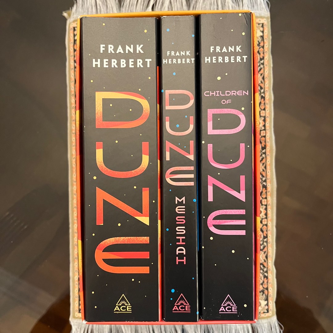 Dune boxed set, Hobbies & Toys, Books & Magazines, Fiction & Non ...