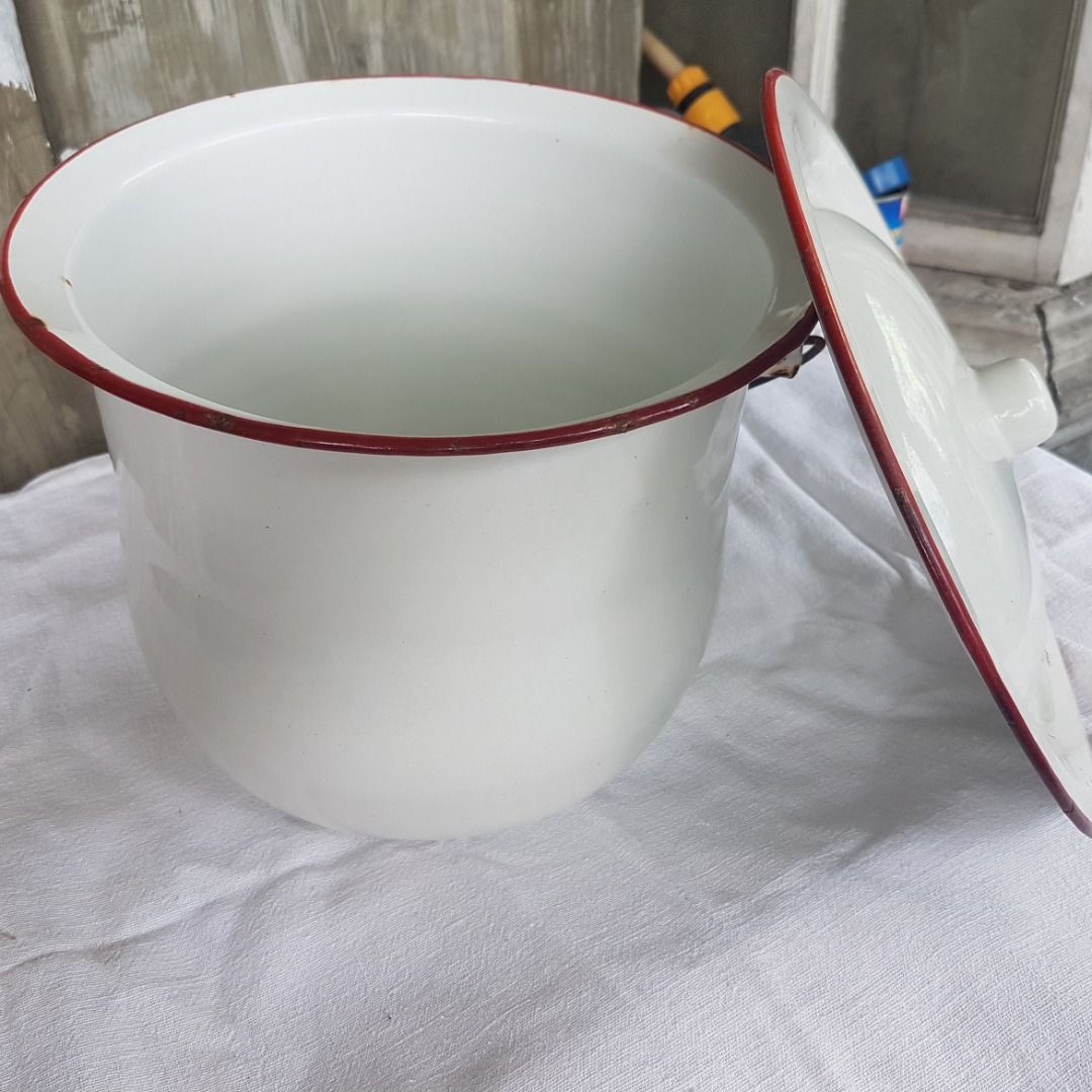Enamel Chamber Pot Arinola, Furniture & Home Living, Bathroom & Kitchen ...