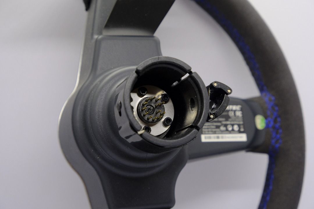 Fanatec CSL Elite V1 Steering Wheel - Apex Certified Preowned, Video ...