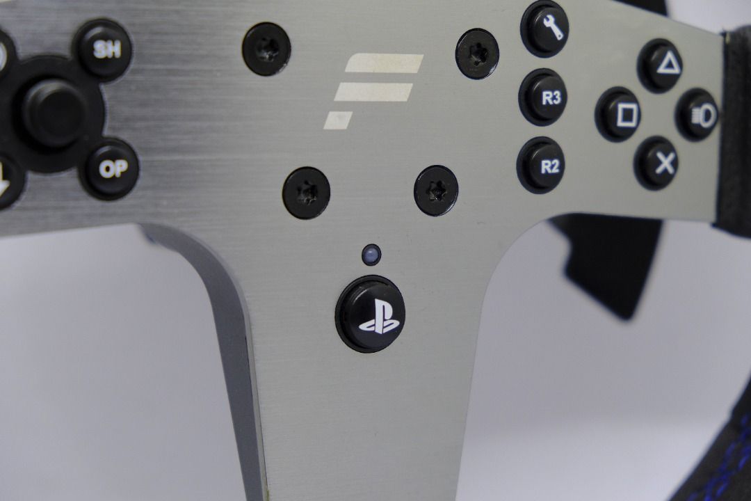 Fanatec CSL Elite V1 Steering Wheel - Apex Certified Preowned, Video ...