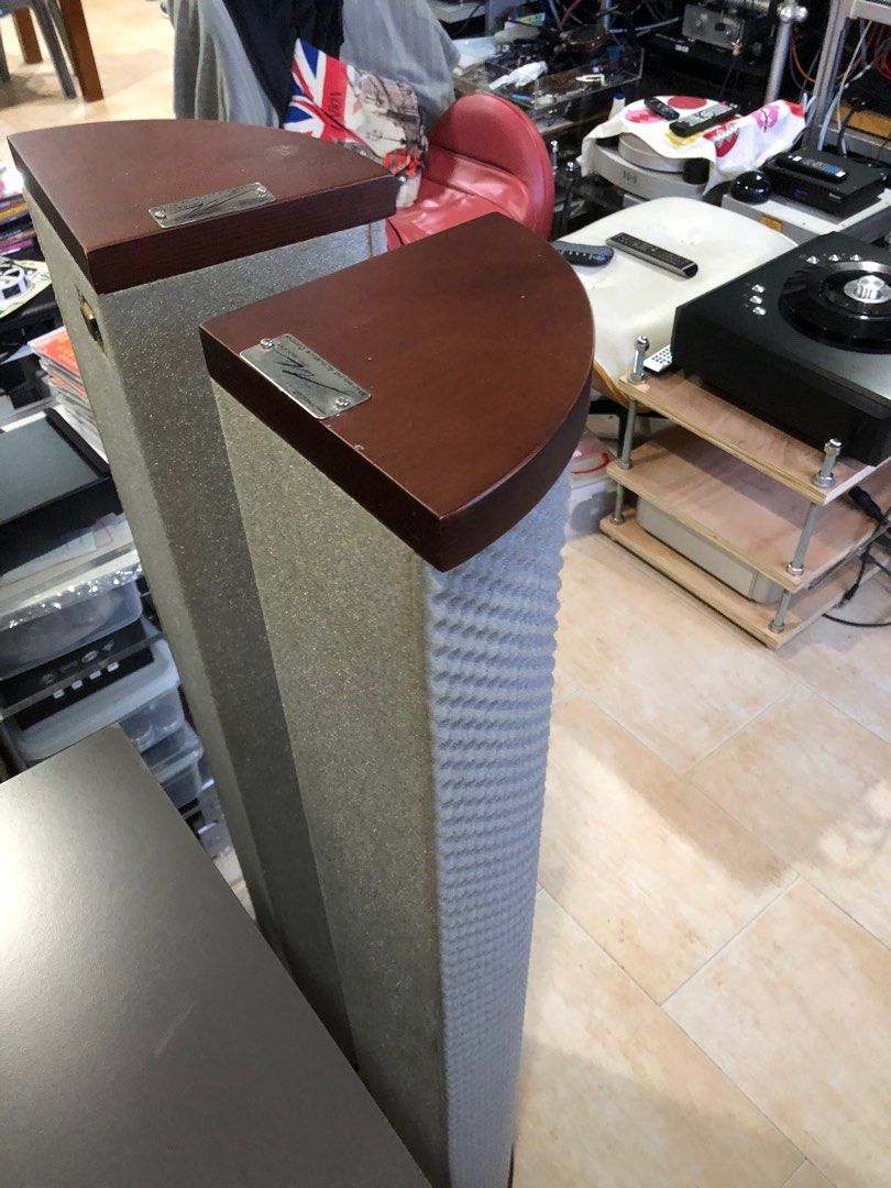 Floor stand room tuning device - one pair, Audio, Soundbars, Speakers ...