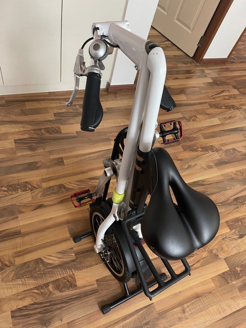 Foldable Bicycle + Stand (Strida Alike), Sports Equipment, Bicycles ...