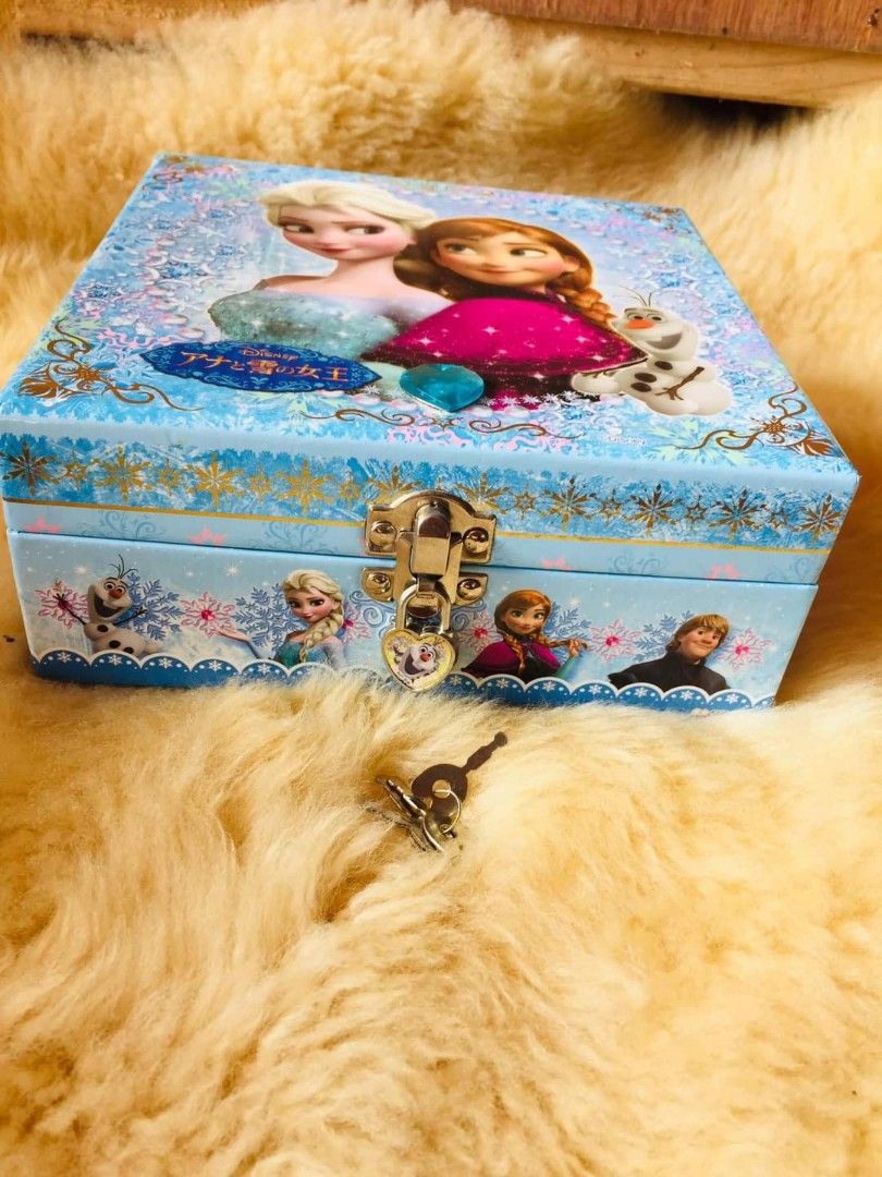 FROZEN jewelry box/organizer, Babies & Kids, Babies & Kids Fashion on ...