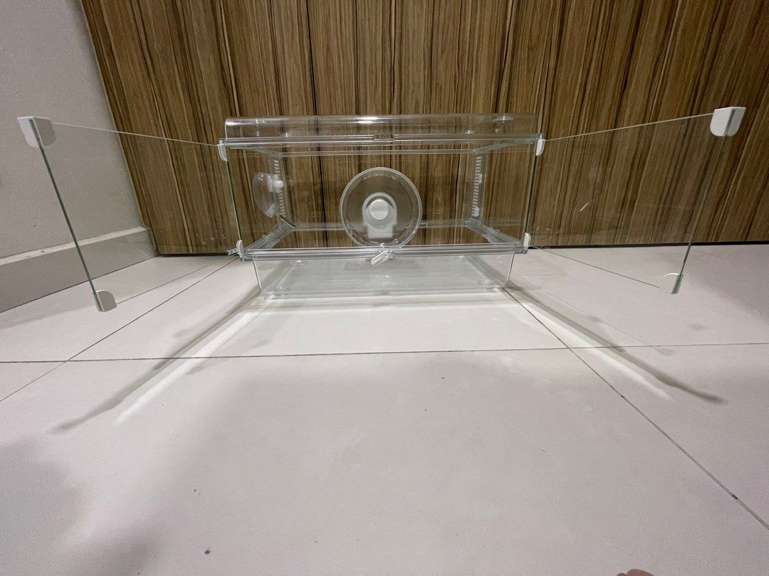 Gex Glass Harmony 450 Plus Hamster Cage, Pet Supplies, Homes & Other Pet Accessories on Carousell