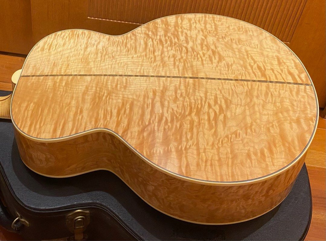 Gibson Gibson SJ-200 Custom Shop Flamed Maple 2005, 興趣及遊戲, 音樂、樂器 & 配件 ...