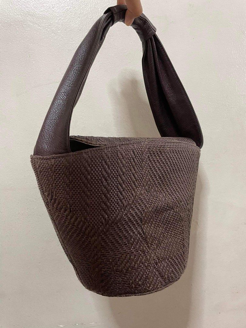 Halo Halo Bag, Women's Fashion, Bags & Wallets, Purses & Pouches on ...