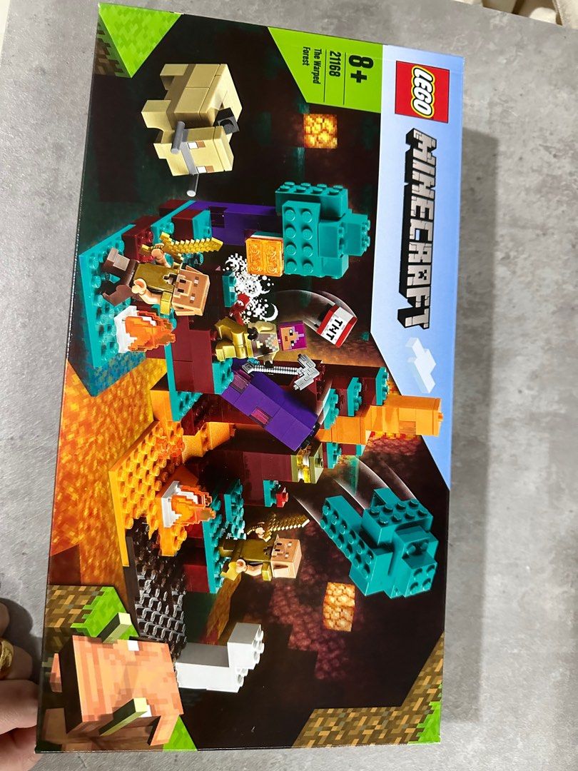 LEGO Minecraft: The Illager raid (21160) + LEGO Minecraft: The Warped ...