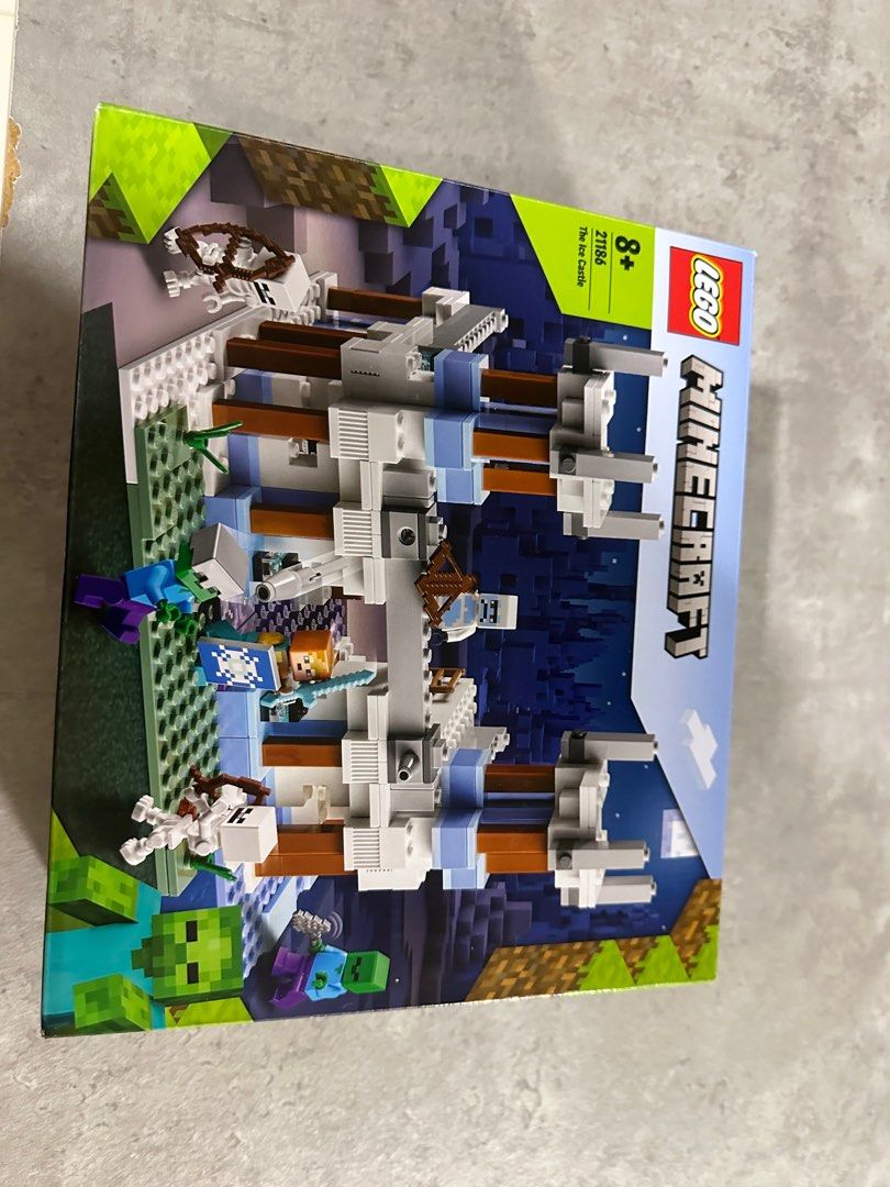 LEGO Minecraft: The trading Post (21167) + LEGO Minecraft: The Ice ...