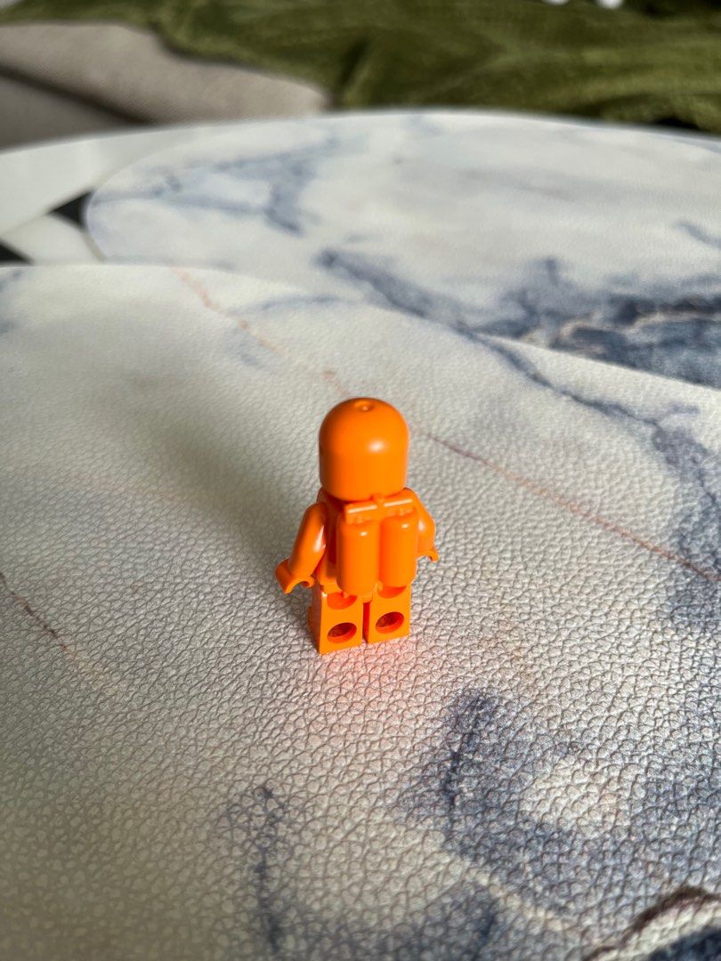 Lego sp130 spaceman space man astronaut orange authentic brand new ...