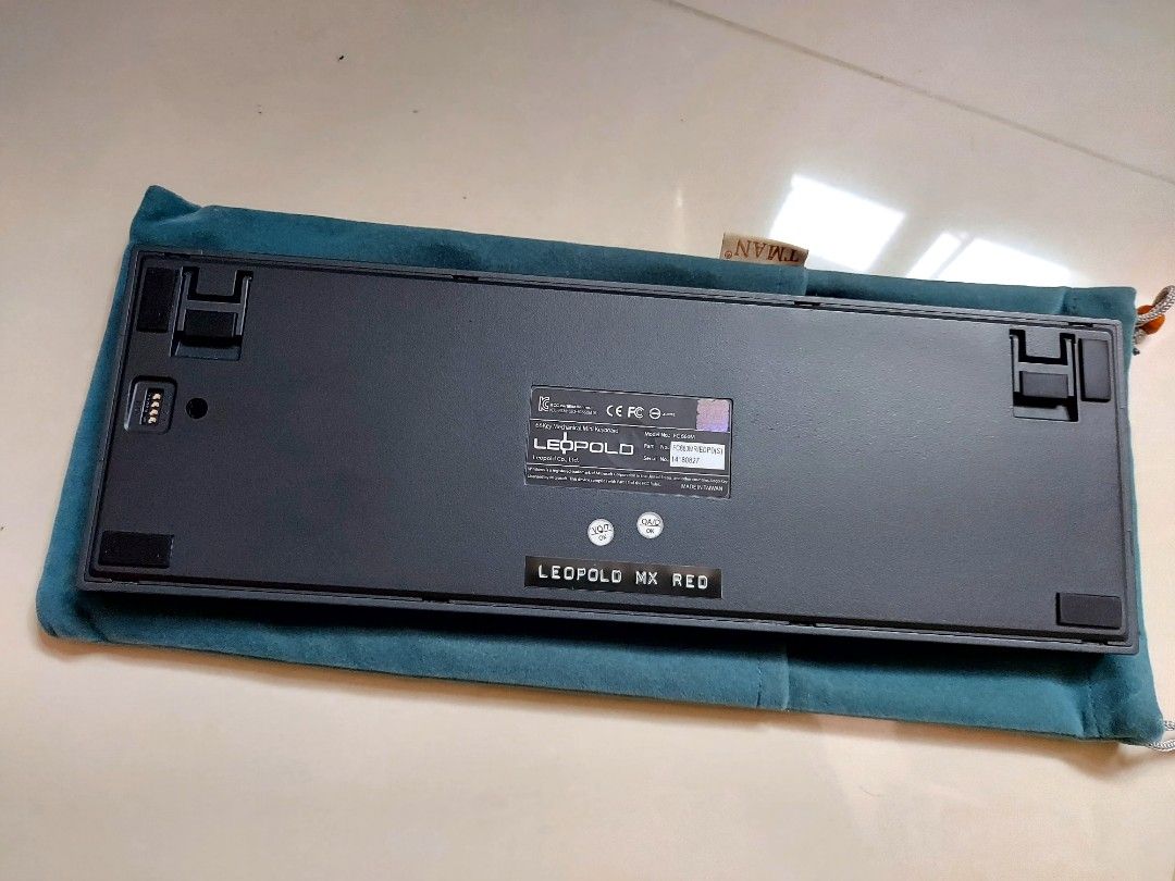 Leopold FC660M Modern Dolch PD 65% Double Shot PBT Mechanical Keyboard ...