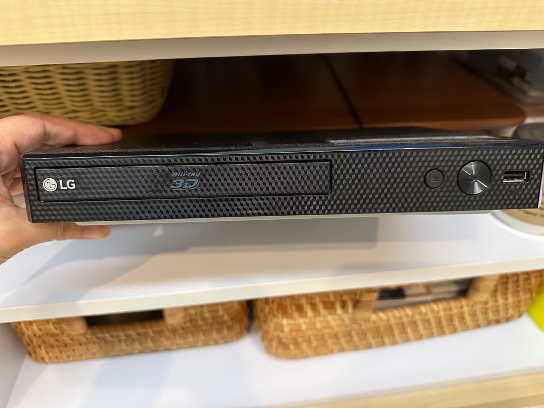 LG Blu ray DVD player, TV & Home Appliances, TV & Entertainment, Blu ...