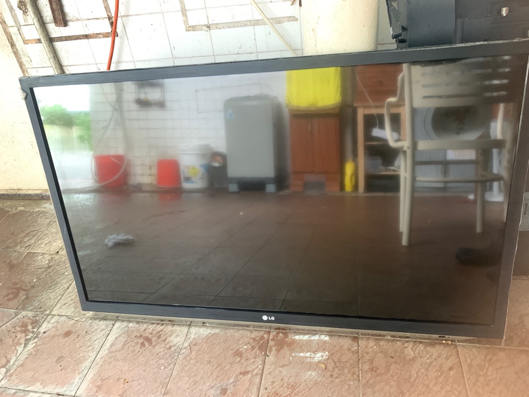 Lg tv, TV & Home Appliances, TV & Entertainment, TV on Carousell
