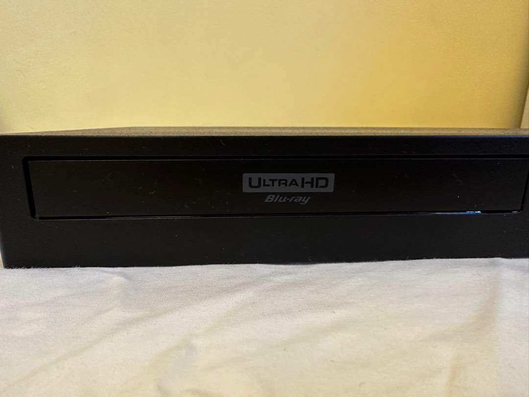 LG ULTRA HD BLU-RAY UBK80, 家庭電器, 電視 & 其他娛樂, 藍光及播放器 - Carousell