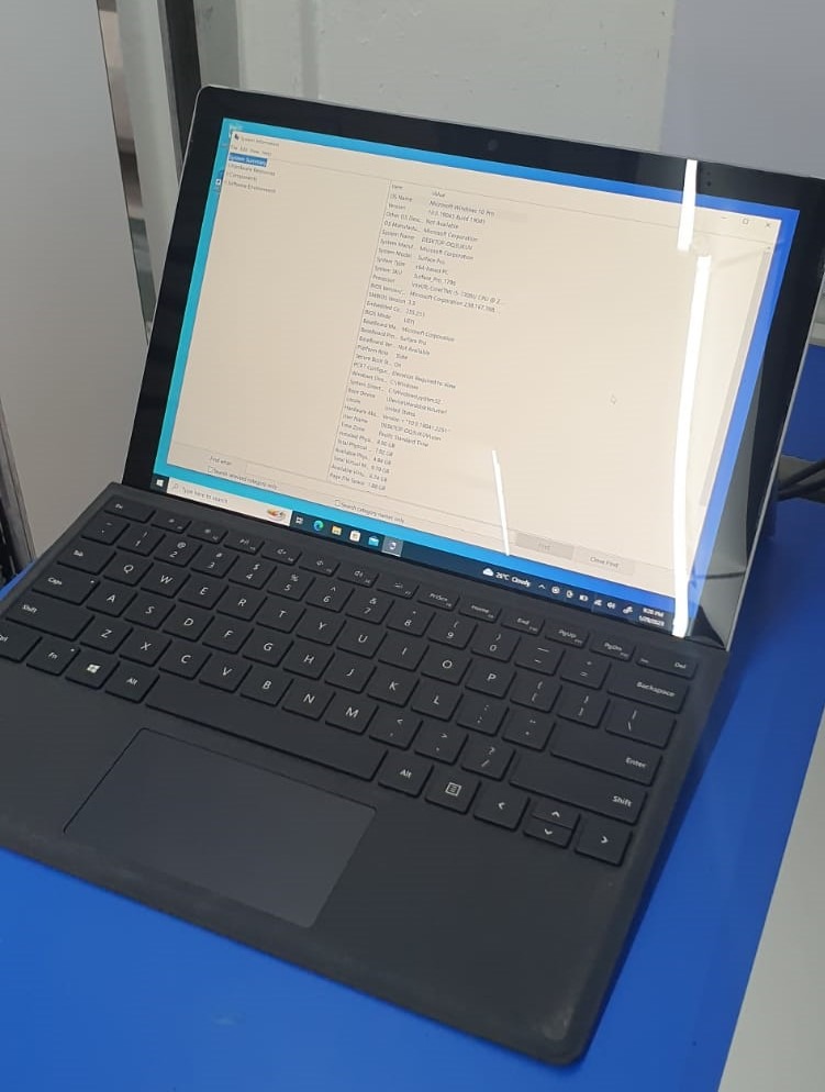 Microsoft surface pro 1796 intel i5 7th gen 8GB 256GB SSD, Computers ...