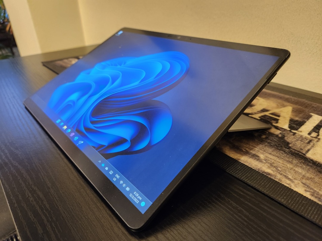 Microsoft Surface Pro X 16/128 LTE SQ1 Black, Computers & Tech, Laptops ...