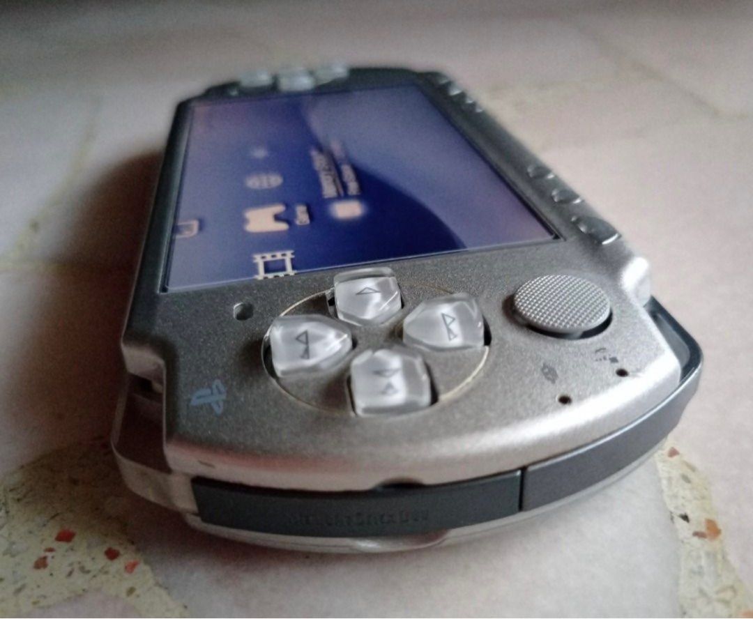 Modded PSP 2000, Video Gaming, Video Game Consoles, PlayStation on ...