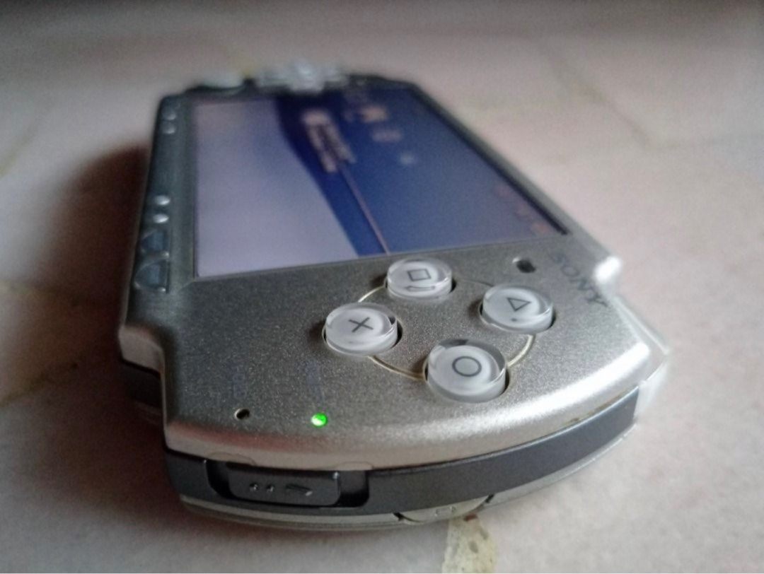 Modded PSP 2000, Video Gaming, Video Game Consoles, PlayStation on ...