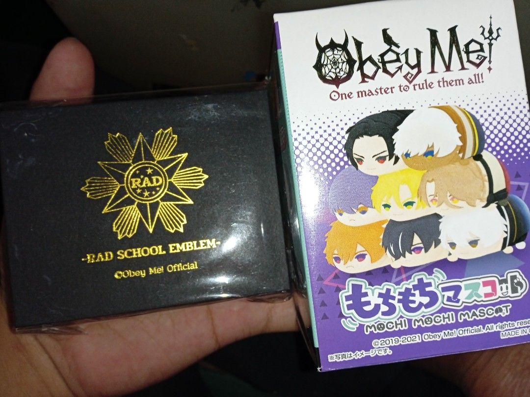 Obey Me! Official Merchandise- RAD Emblem and Beelzebub Mochi, Hobbies ...