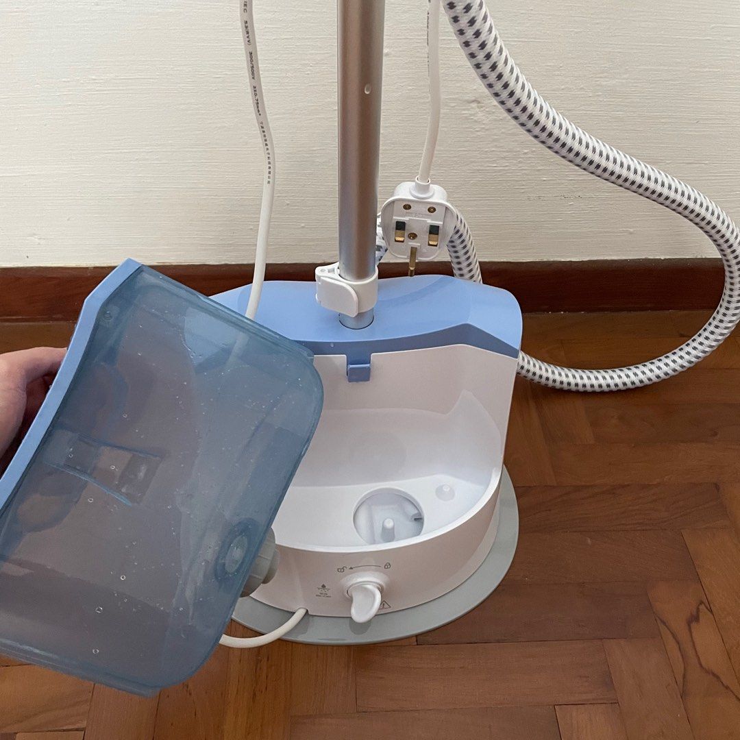 Philips Garment Steamer GC482, TV & Home Appliances, Irons & Steamers ...