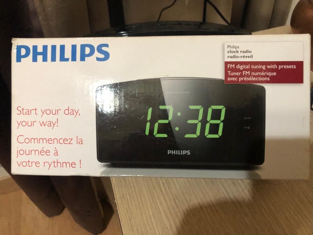 PHILIPS table watch, Mobile Phones & Gadgets, Other Gadgets on Carousell