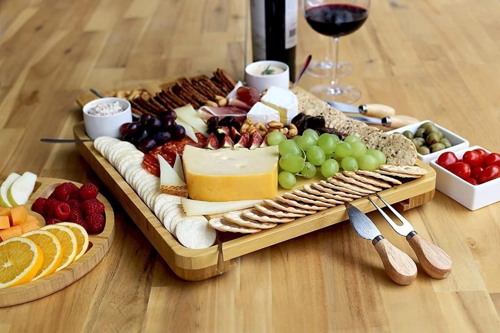 (readystock) Unique Cheese Board Birthday Gifts for Women - Wooden ...