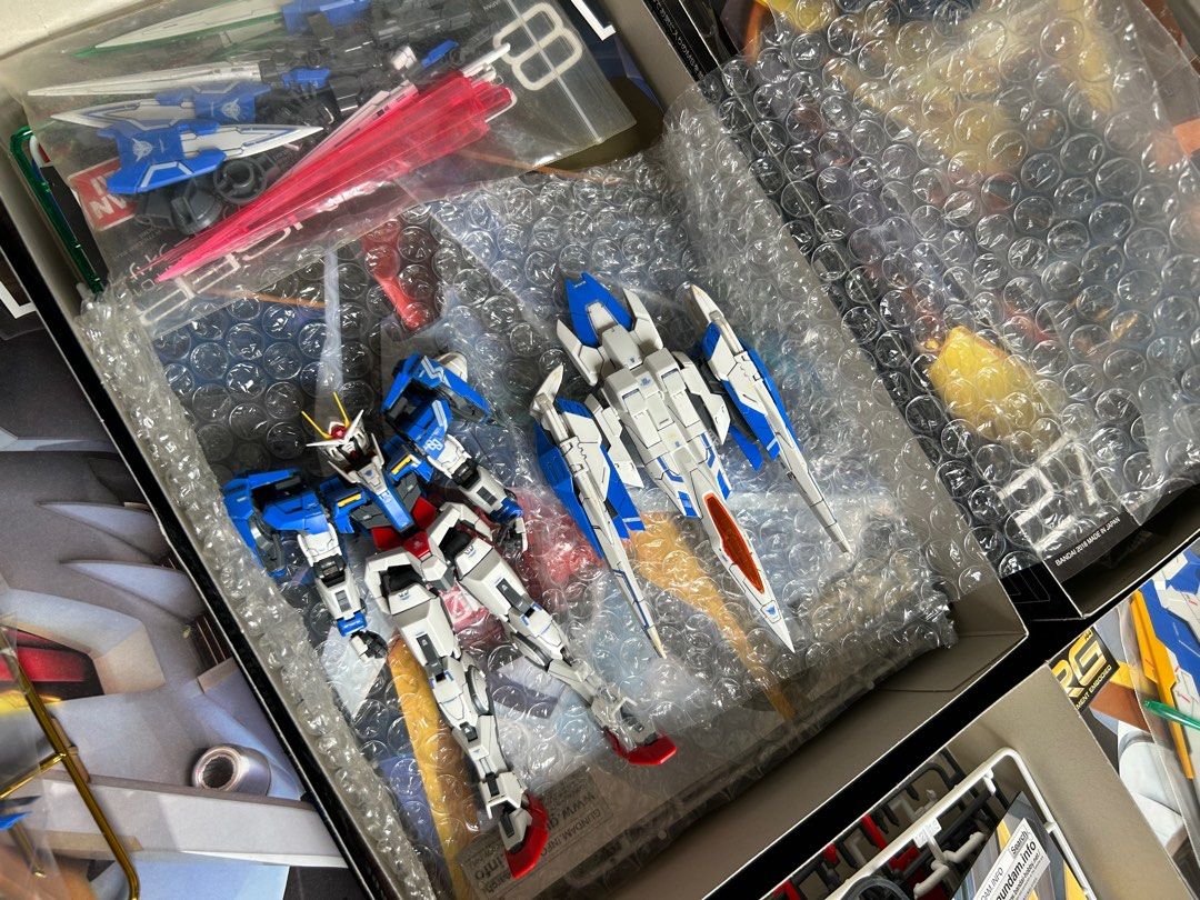 RG & HG Gundam (Built) Real Grade & High Grade Gunpla ($15 - $30 ...