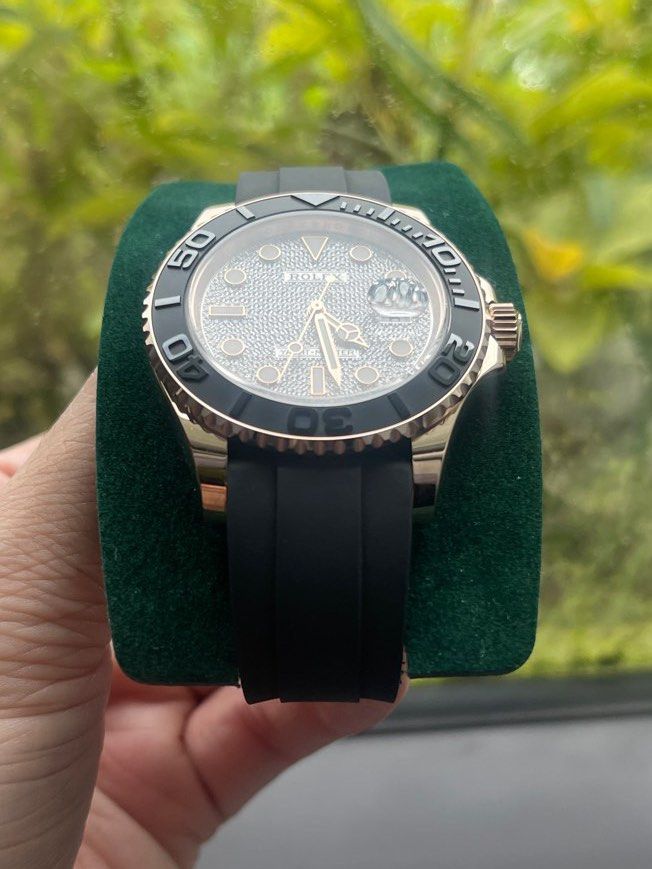 Rolex yacht-master diamond pave dial oysterflex rose gold 40mm 126655 ...