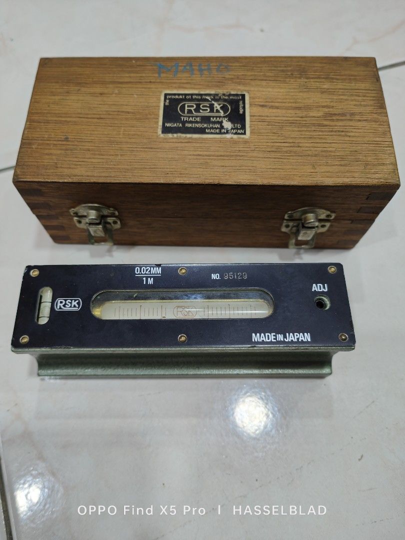 RSK Precision Flat Level Instrument, Furniture & Home Living, Home ...