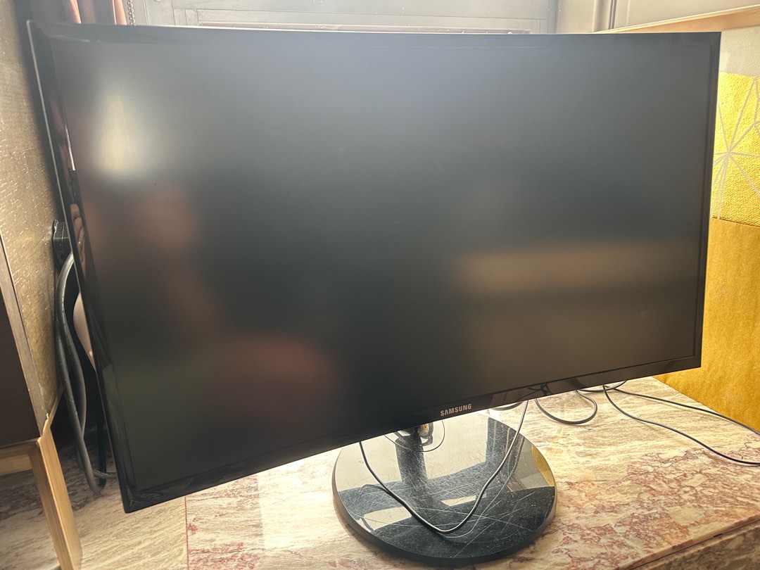 Samsung 27" Curved Monitor, 電腦＆科技, 電腦周邊及配件, 電子屏幕 - Carousell