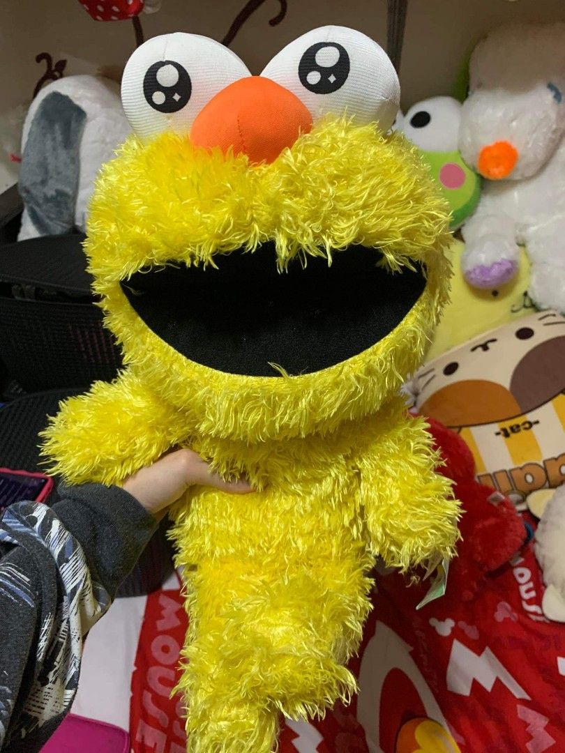 Sesame street yellow elmo on Carousell