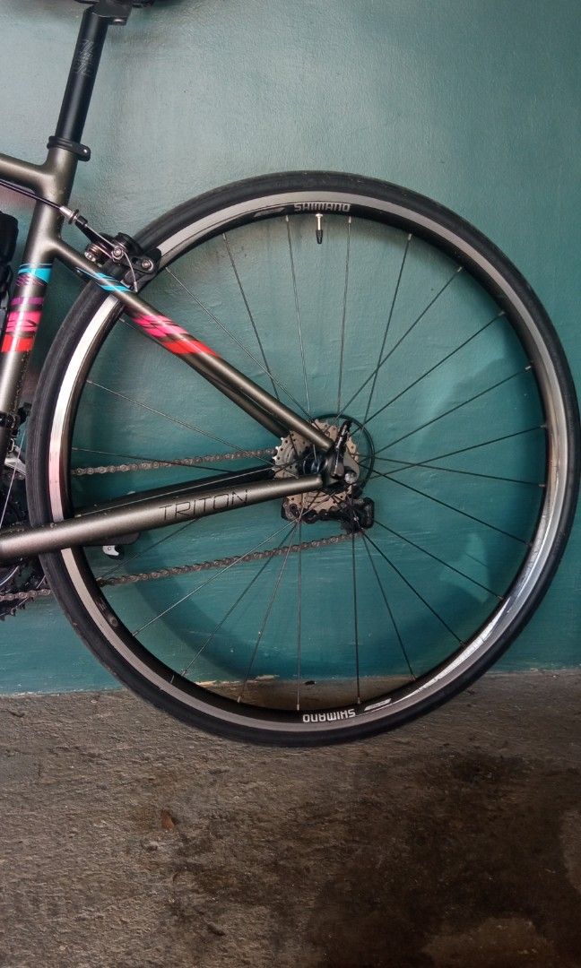 Shimano WH-RS500, Sports Equipment, Bicycles & Parts, Bicycles on Carousell