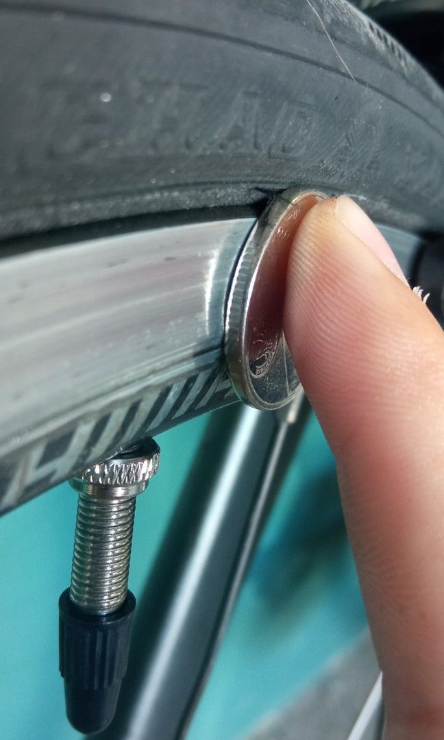 Shimano WH-RS500, Sports Equipment, Bicycles & Parts, Bicycles on Carousell