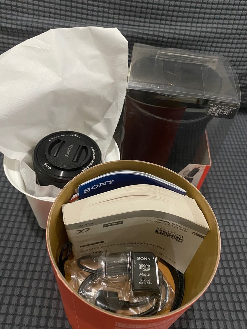 Sony Power Zoom Lens Kit ILCE-QX1L, Photography, Lens & Kits on Carousell