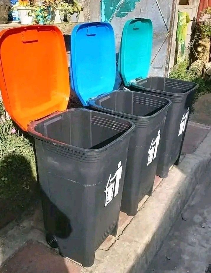 TRASH BINS, Furniture & Home Living, Office Furniture & Fixtures on ...